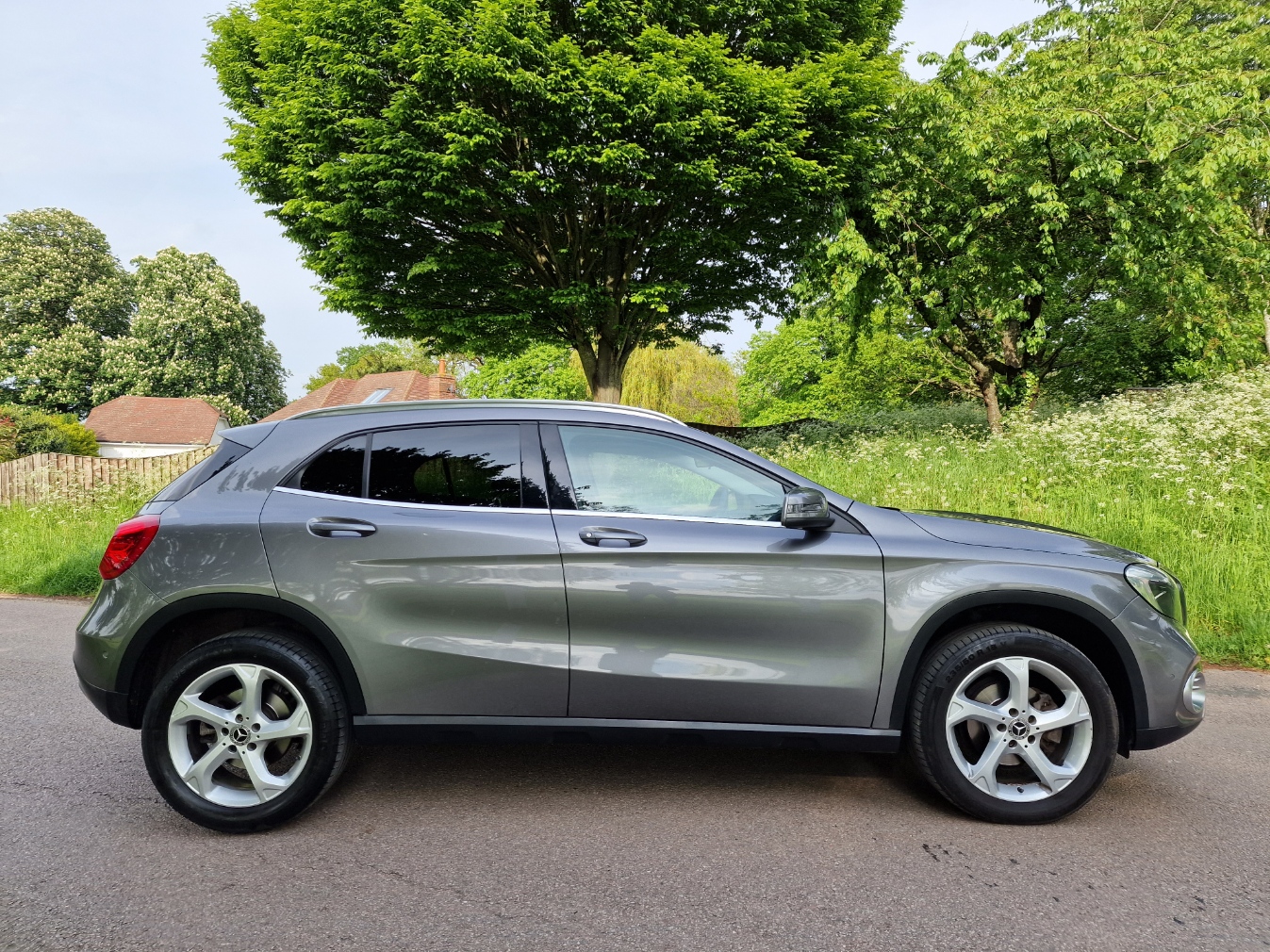 Mercedes-Benz GLA Class 1.6 GLA200 Sport (Executive) 7G-DCT Euro 6 (s/s ...