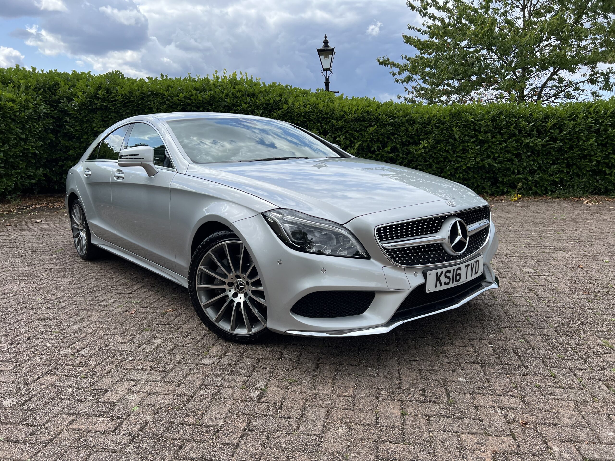 MERCEDES BENZ CLS 350 3.0 AMG LINE PREMIUM PLUS - Loughton Motor Company